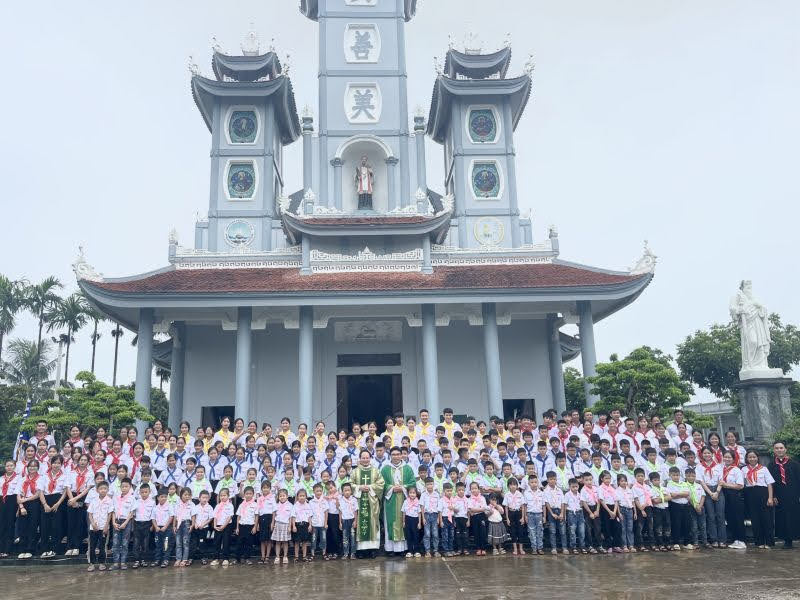 Giáo Xứ Đa Nam: Thánh Lễ Ra Mắt Xứ Đoàn Thiếu Nhi Thánh Thể Carlo Acutis | Giáo Phận Thanh Hóa